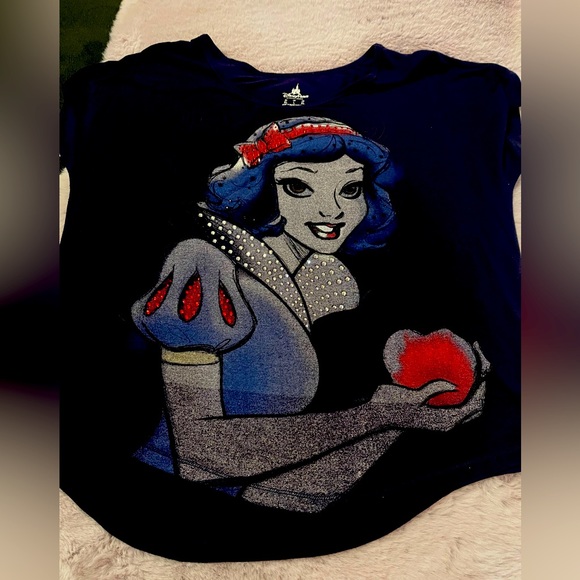 Disney | Tops | Disney Snow White Tshirt | Poshmark